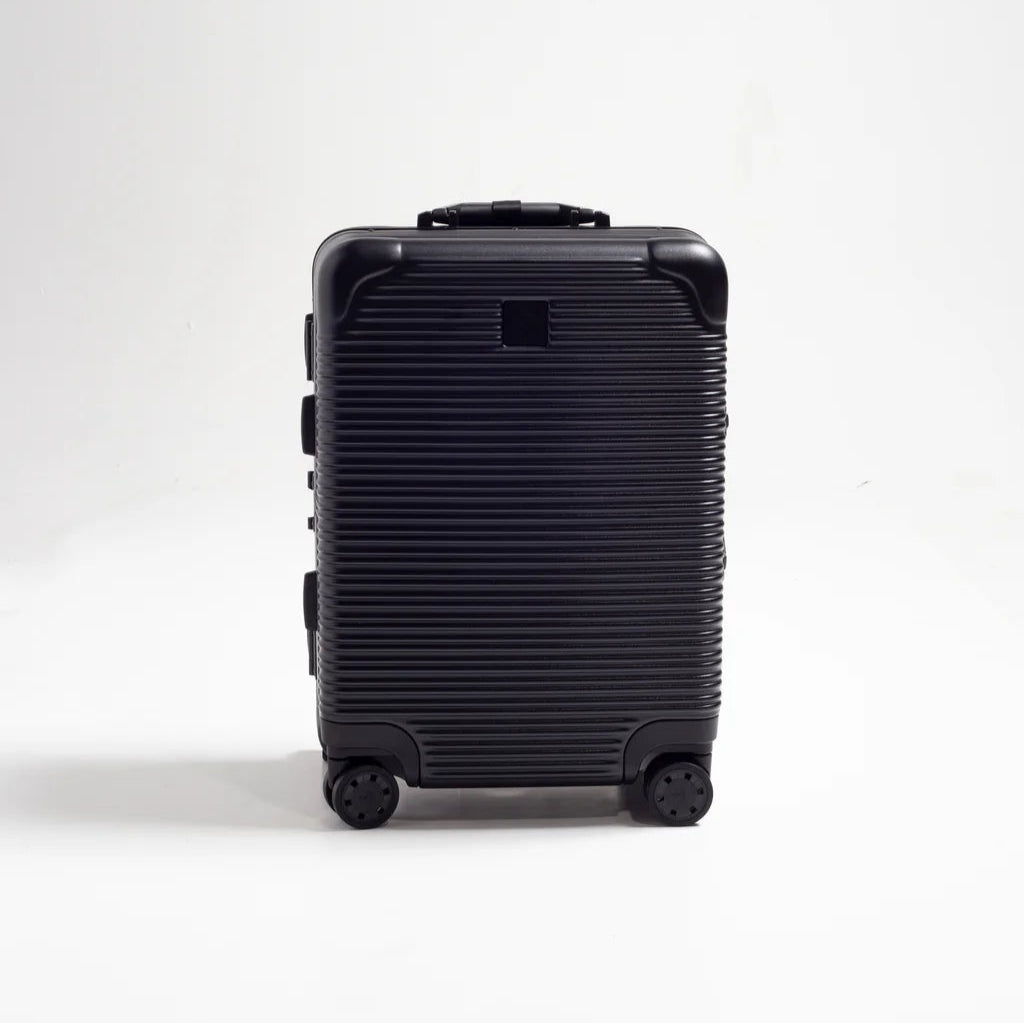 AIDAN Carry On | The Signature Series S "Advanced" | Voyage Luggage